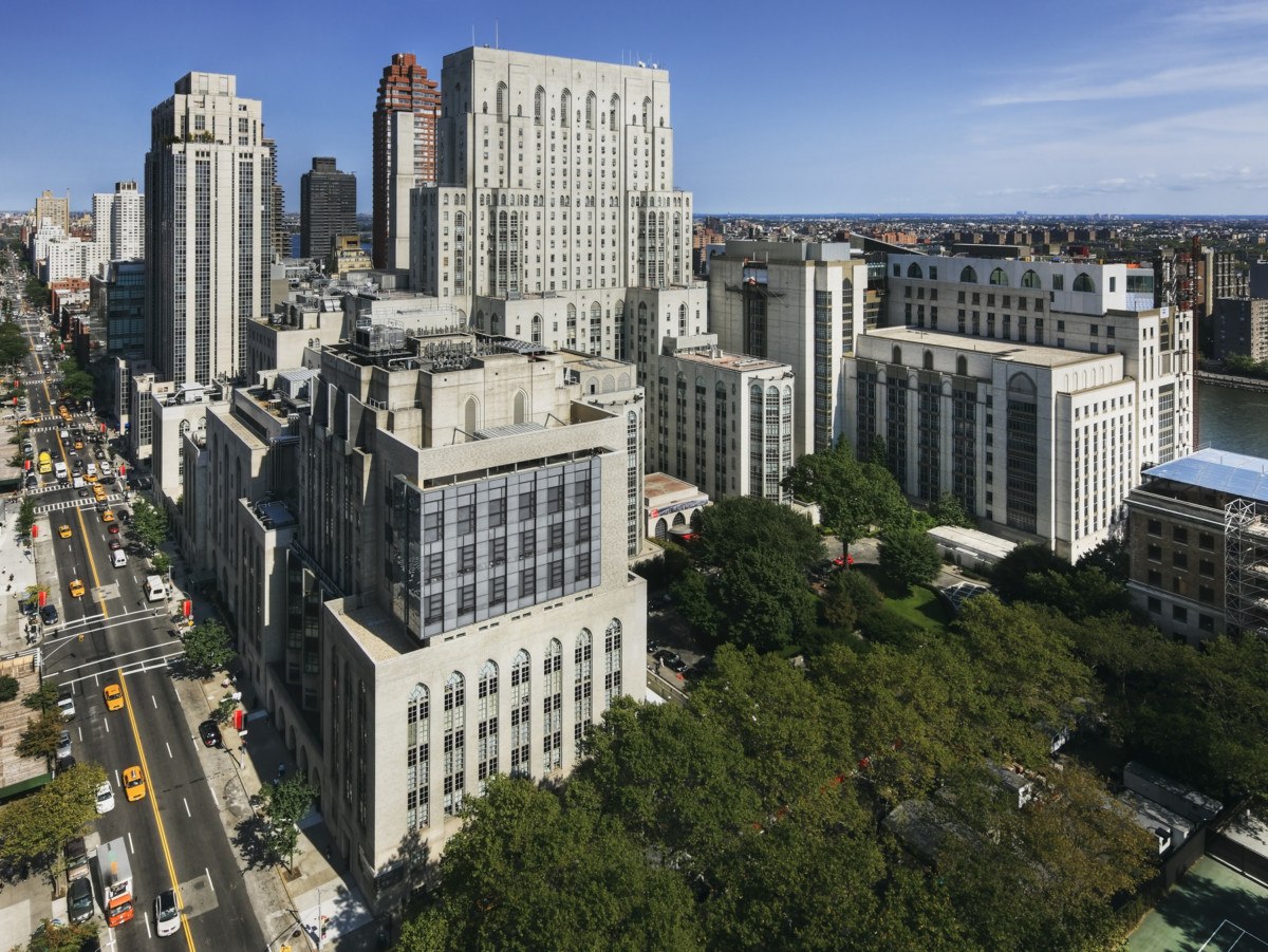 E Building, Weill Cornell Medicine - Mitchell Giurgola